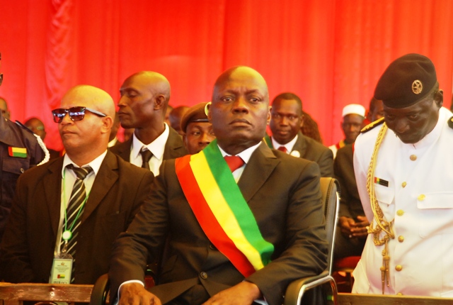 Guinée-Bissau : José Mario Vaz investi président