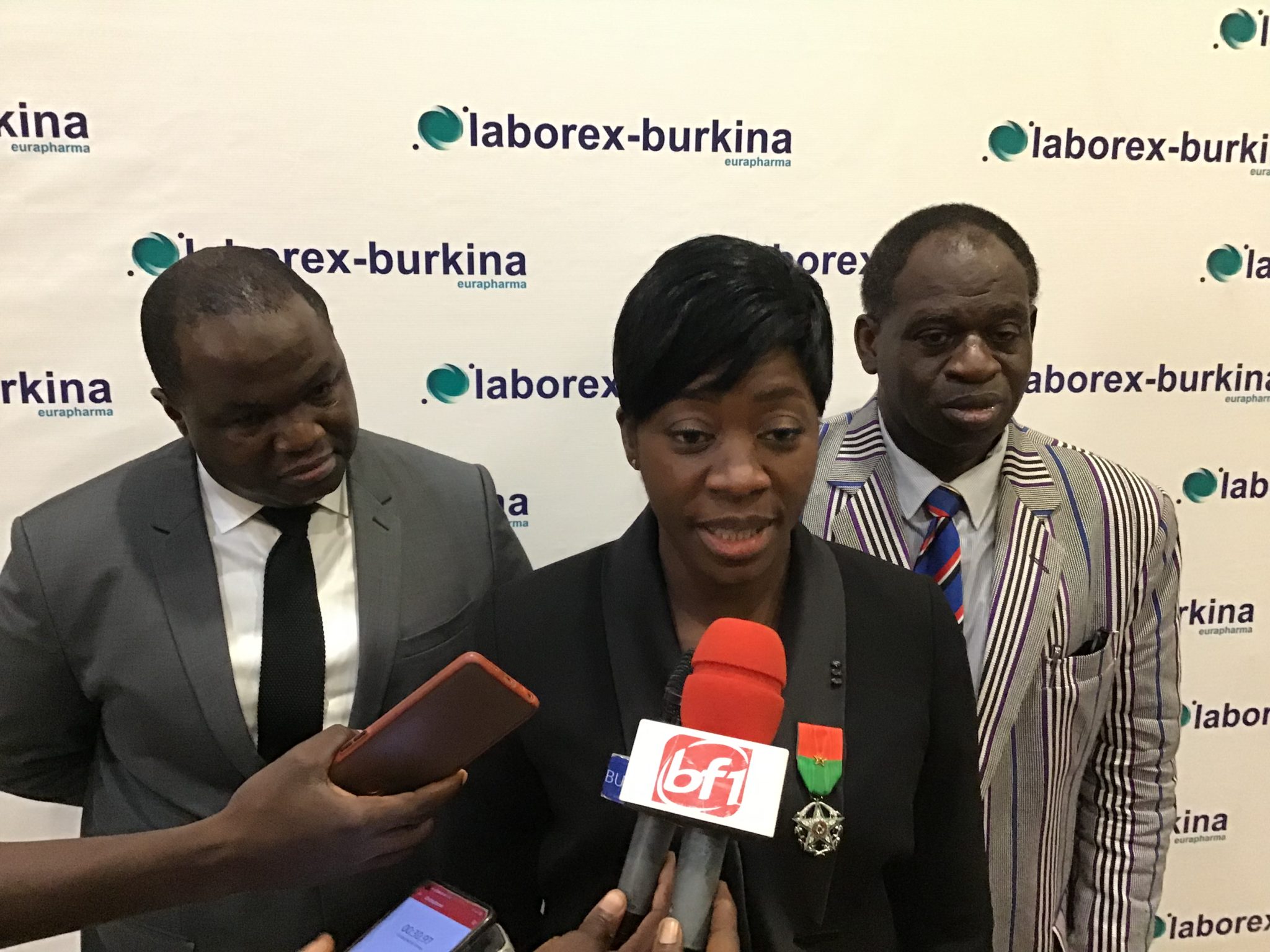 Laborex-Burkina : Dr Désirée Nzi Lorougnon DG passe le témoin à Sékou ...