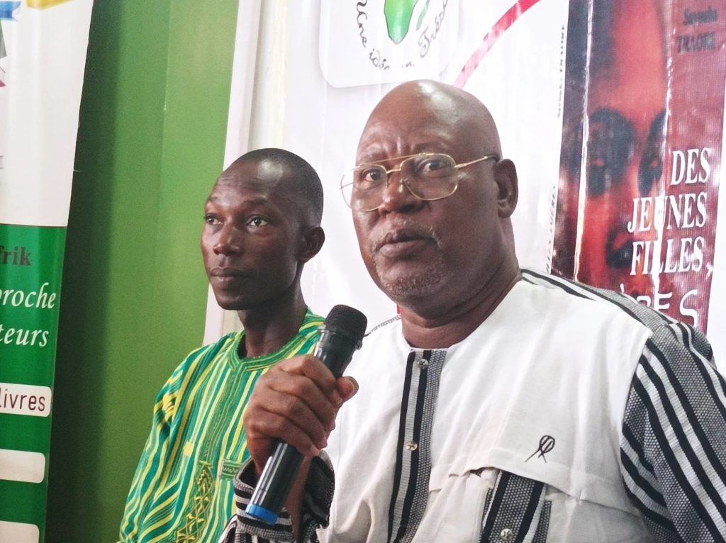 « Des jeunes filles amères », dédicace de la première œuvre de Sayouba ...