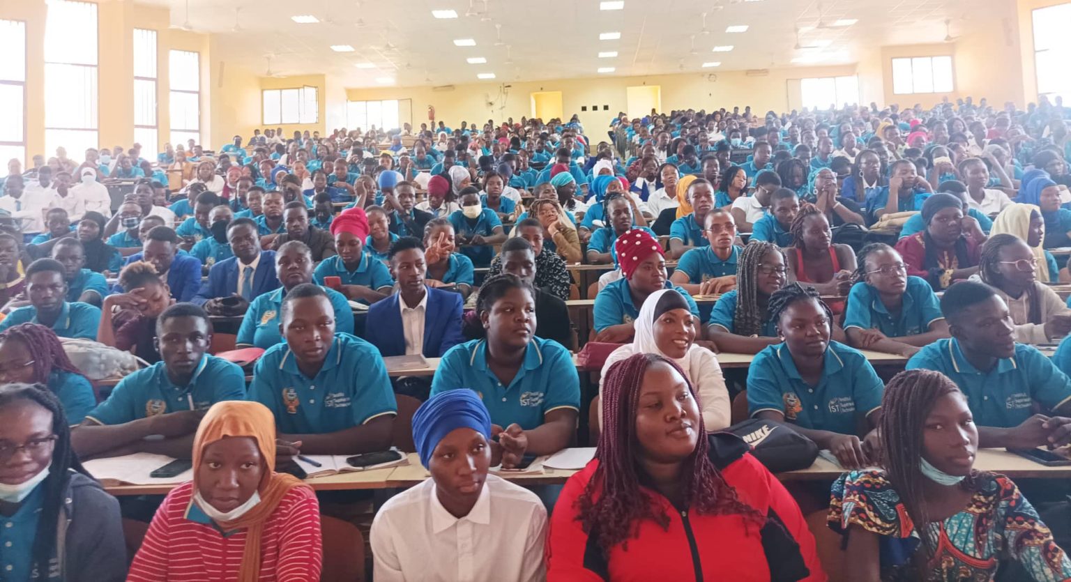 3e séminaire d’intégration de l’IST Wayalghin : 1 200 étudiants y ont ...