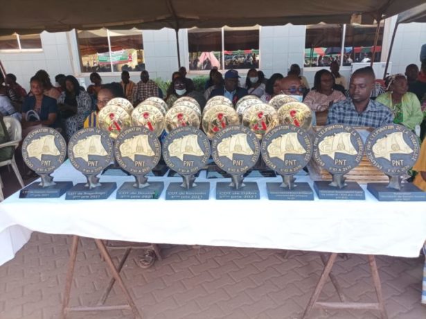 34e journée de lutte contre le SIDA : Pousser à l’égalité pour mettre ...