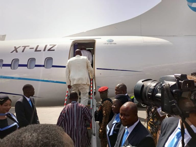 Burkina : Vol inaugural de Liz aviation à destination de Bobo-dioulasso