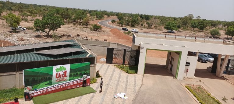 Unique & One School : Un établissement moderne pour former les élites ...