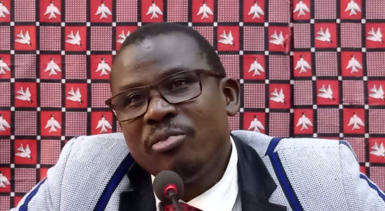 Littérature : Dr Moumouni Zoungrana sort un livre sur les chansons ...