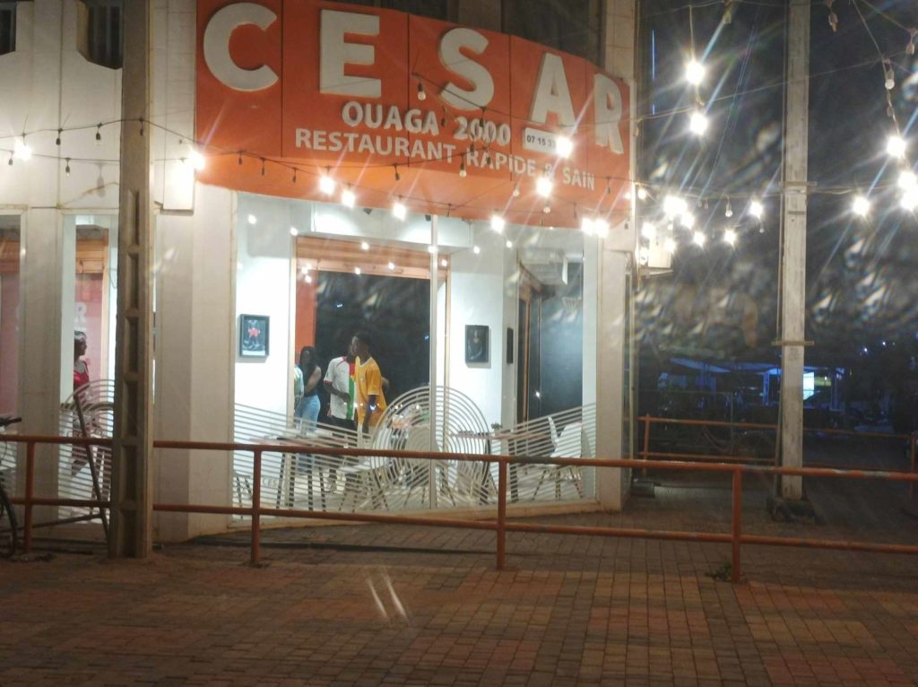 CESAR Restaurant Ouaga 2000 : Fermé sur Facebook, mais ouvert sur le ...