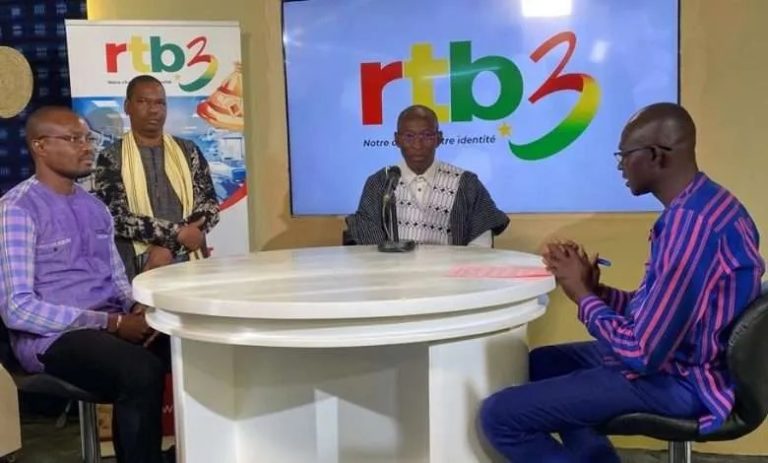 RTB 3, « Notre chaine, notre identité » : 12 langues nationales à l ...