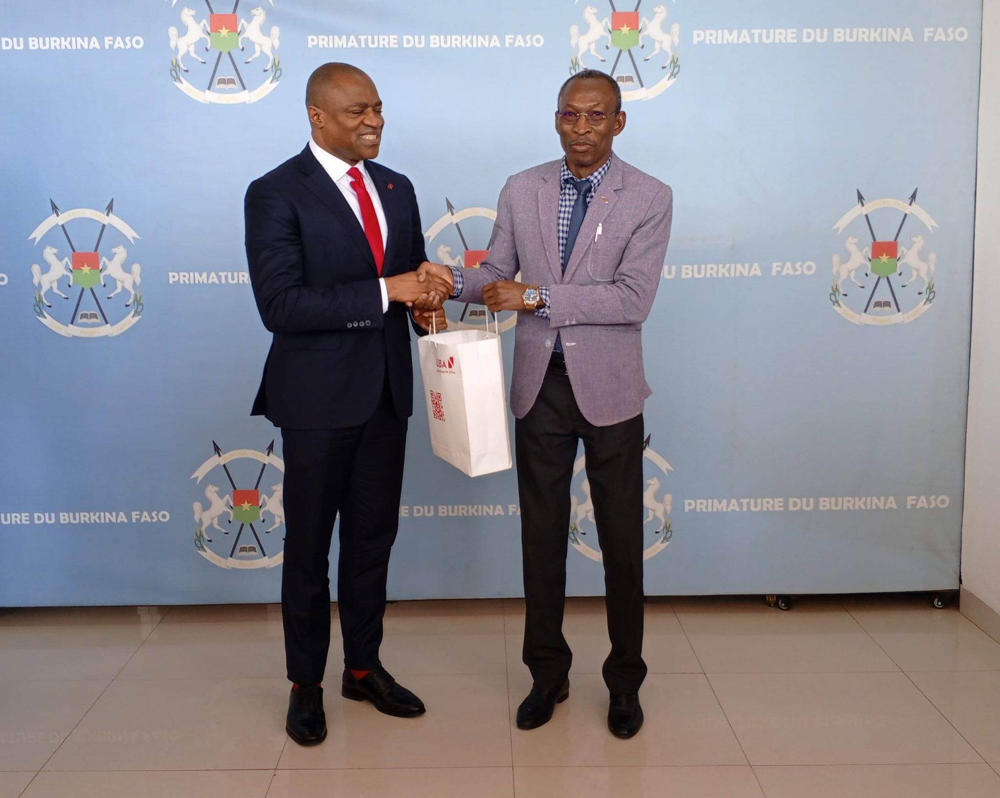 Économie : Le DG de UBA chez le Premier ministre