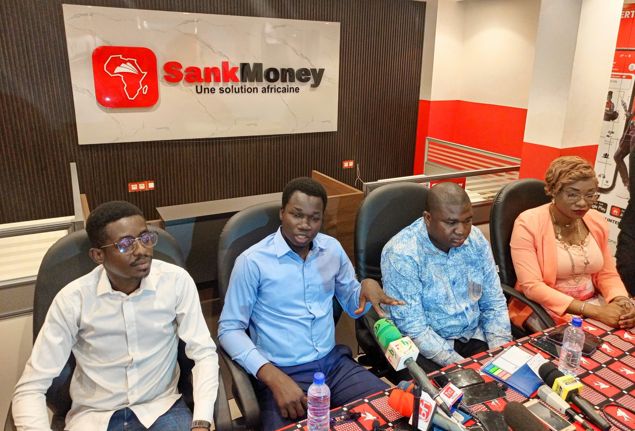 Sank Money : La hache de guerre enterrée