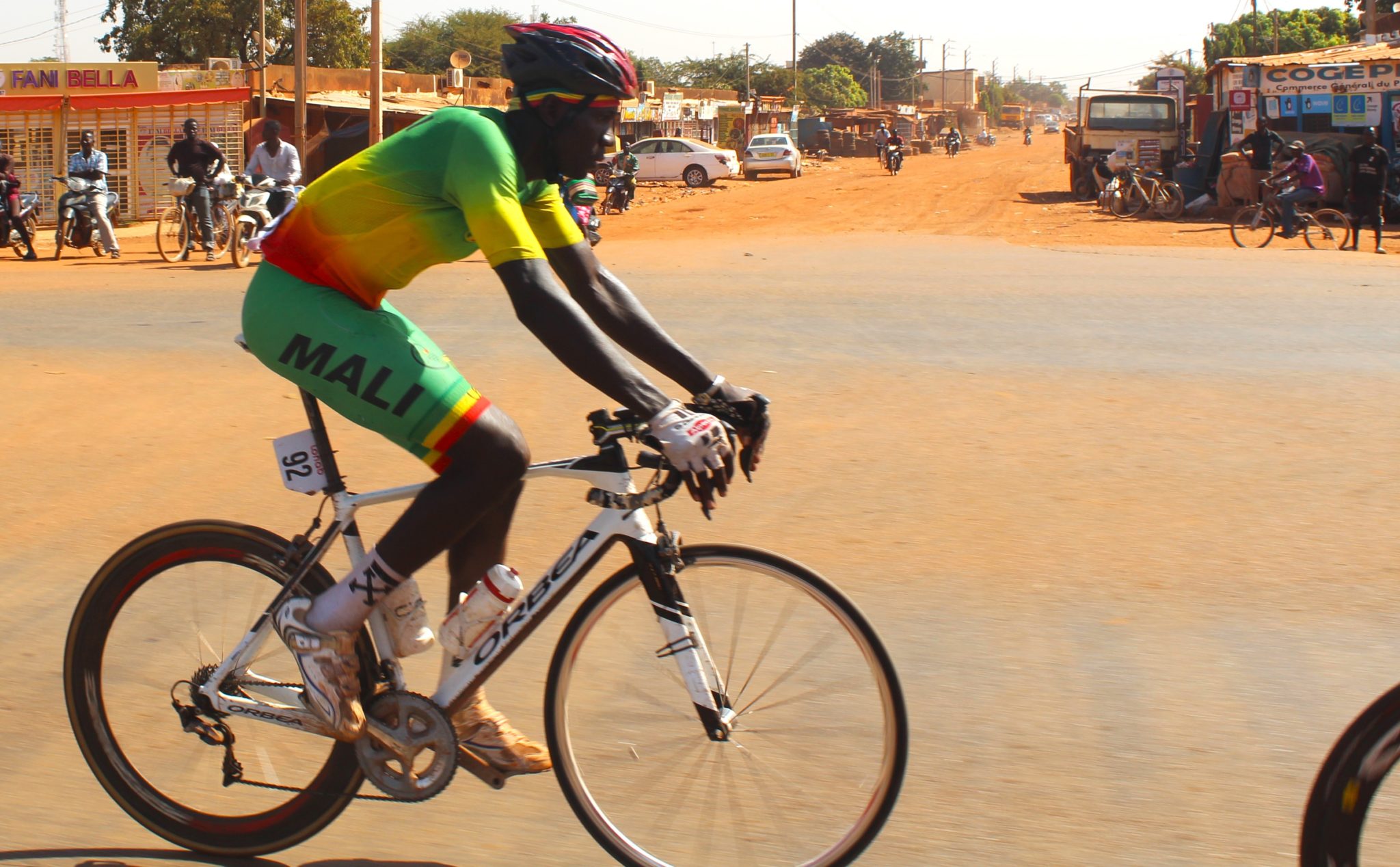 Tour du Mali 2024 : Victoire malienne à la 2e étape, Mohamadi Ilboudo ...