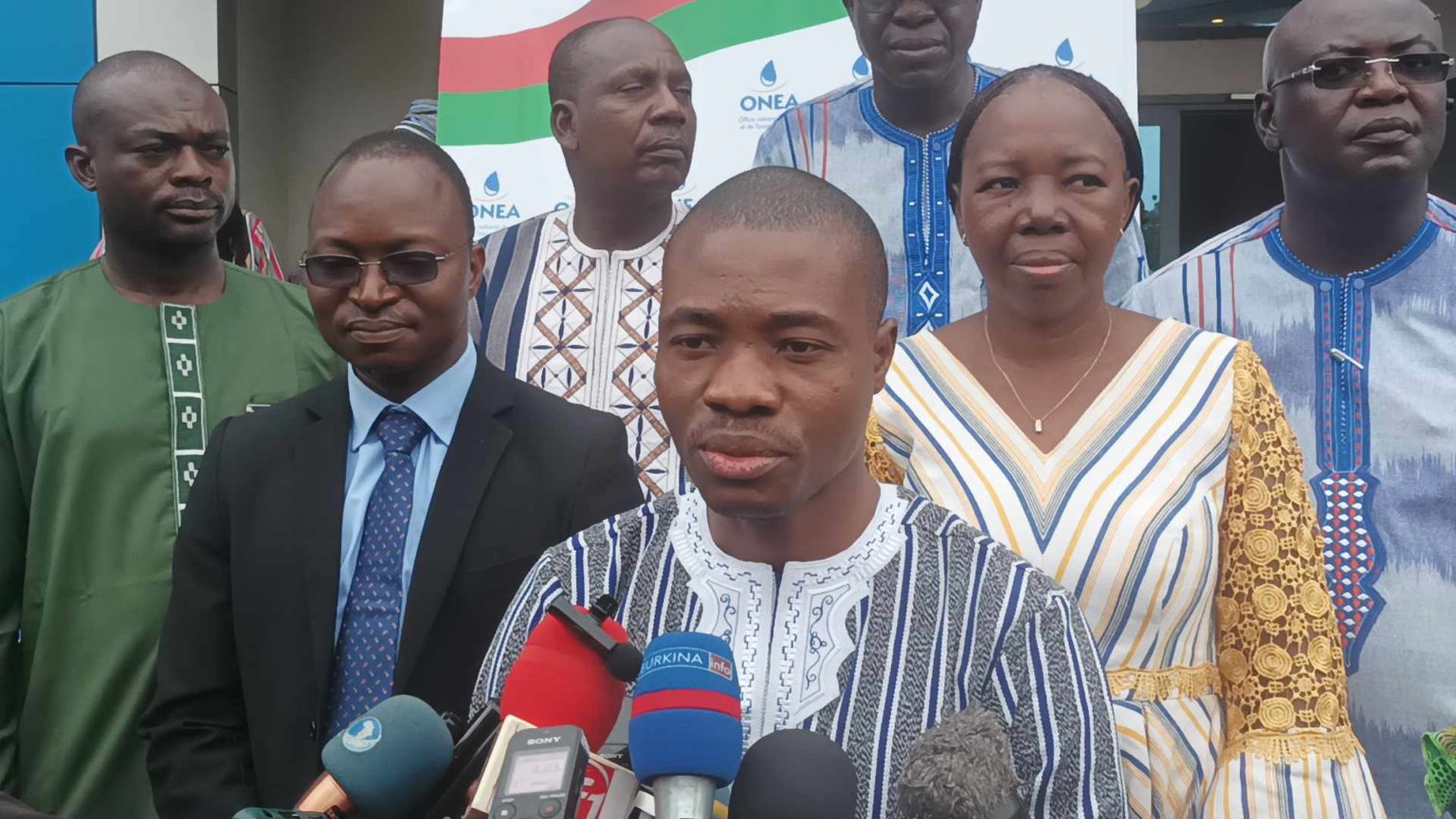 Plateforme « ONEA clientèle » : La nationale de l'eau plonge dans le ...