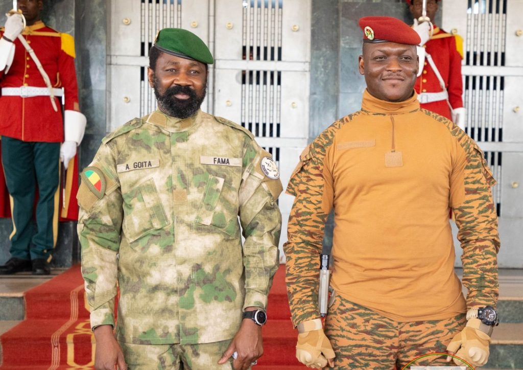 Le Colonel Assimi Goïta et le Capitaine Ibrahim Traoré élevés à la ...