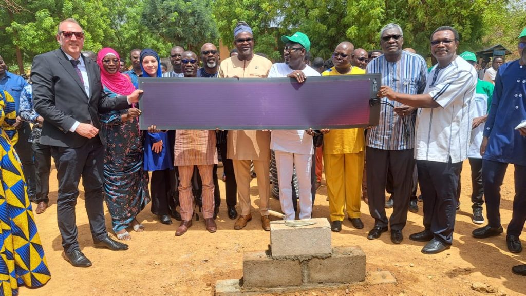 WASCAL et le BMBF soutiennent la recherche sur l'hydrogène vert et l'énergie solaire à l ...