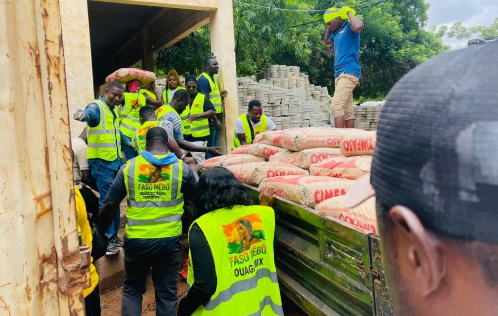Contribution patriotique pour Faso Mêbo : Les chaînes de maquis « La Transition » et « Ouaga Mix ...