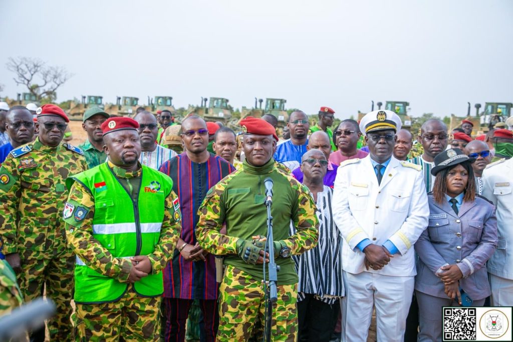 Autoroute Ouaga-Bobo : Le rêve prend corps avec le Capitaine Ibrahim ...