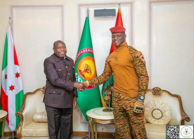 AES-Union africaine : Évariste Ndayishimiye accueilli à Ouagadougou par ...