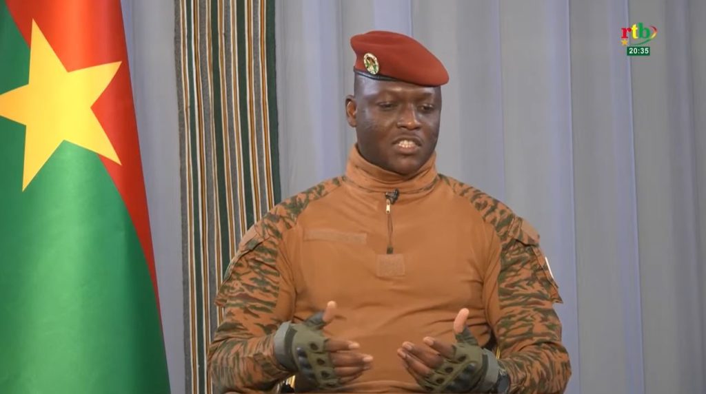 Révolution au Burkina Faso : Le Capitaine Ibrahim Traoré réaffirme une ...